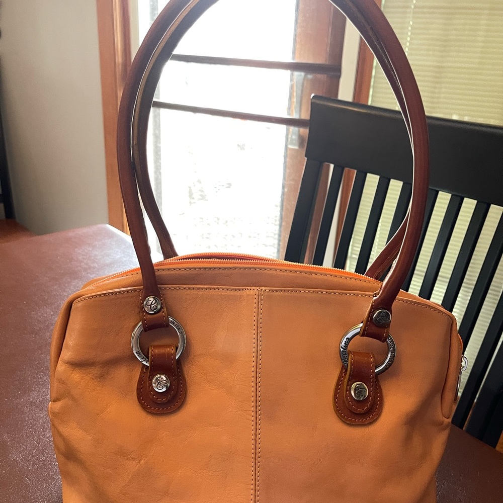 Christina Bag Made In Italy. Beautiful Details. - Gem